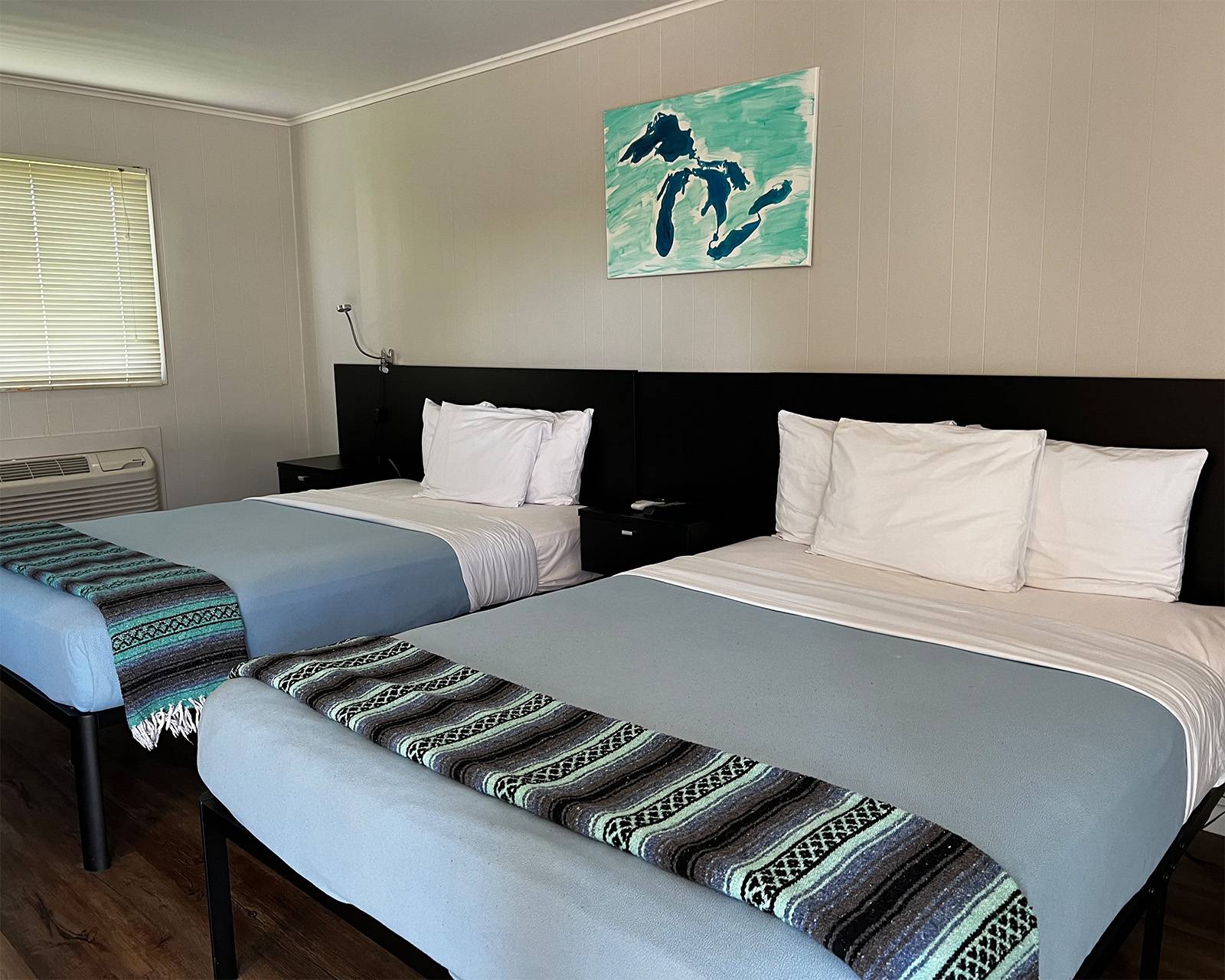 The Cedar Motel | Sandusky Bay View Waterfront Lodging