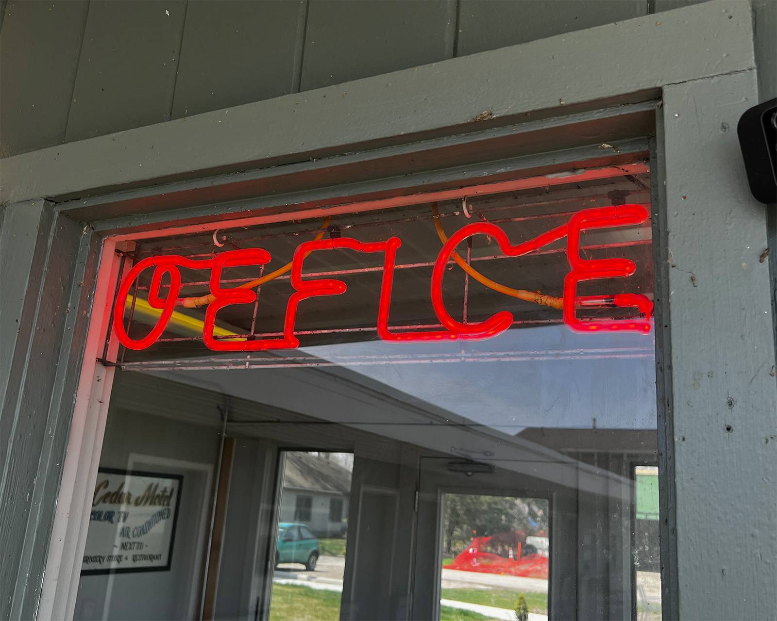 The Cedar Motel | Sandusky Bay View Waterfront Lodging